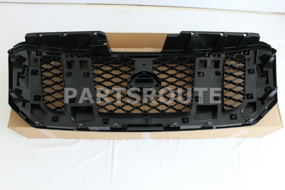 Nissan NV1500 NV2500 NV3500 2012-2019 Genuine Front Grille Emblem 62310 ...