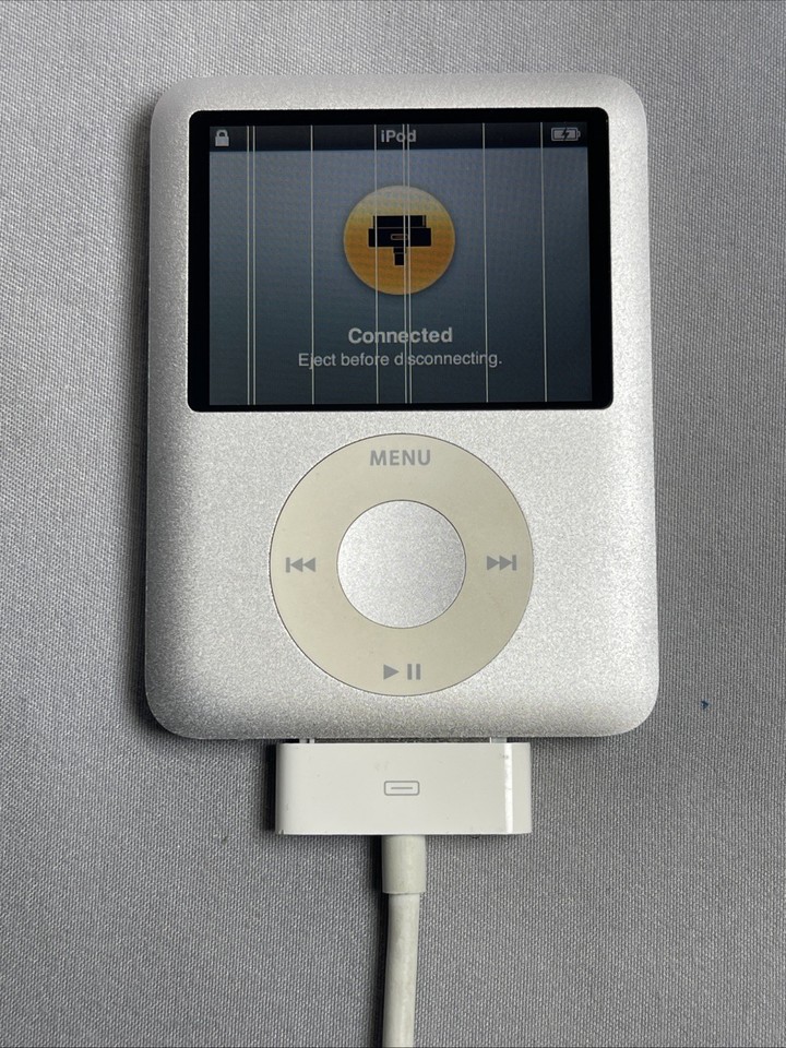 Apple iPod Nano 3rd Generation A1236 4GB Silver AS IS READ DESCRIPTION ...