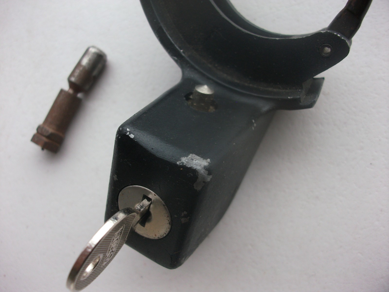 NOS GENUINE STEERING COLUMN LOCK KIT TO HK HT HG HOLDEN 7438508 MANUAL ...