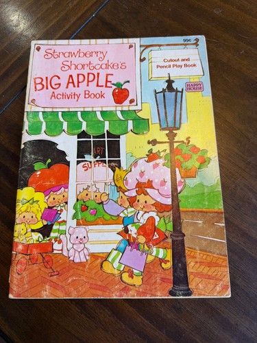 Strawberry Shortcake Big Apple Coloring/Activity Book (used) 1983 1st ...