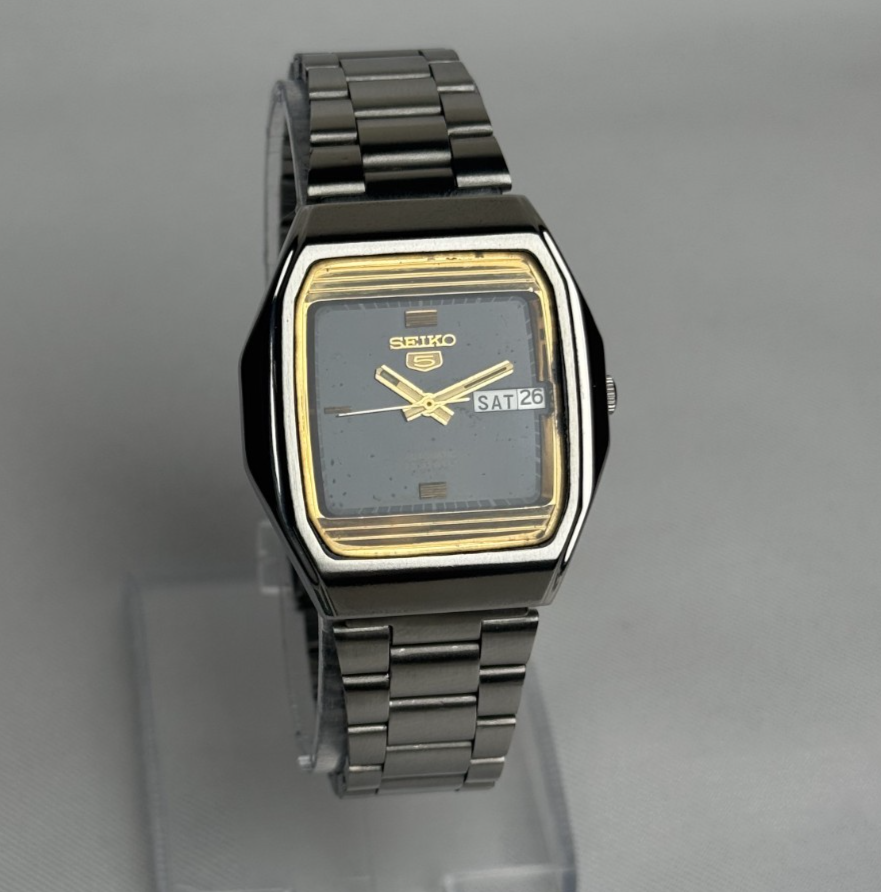 TV Shape Seiko 5 Vintage Automatic 23J Analog Day/Date Men's Wrist ...