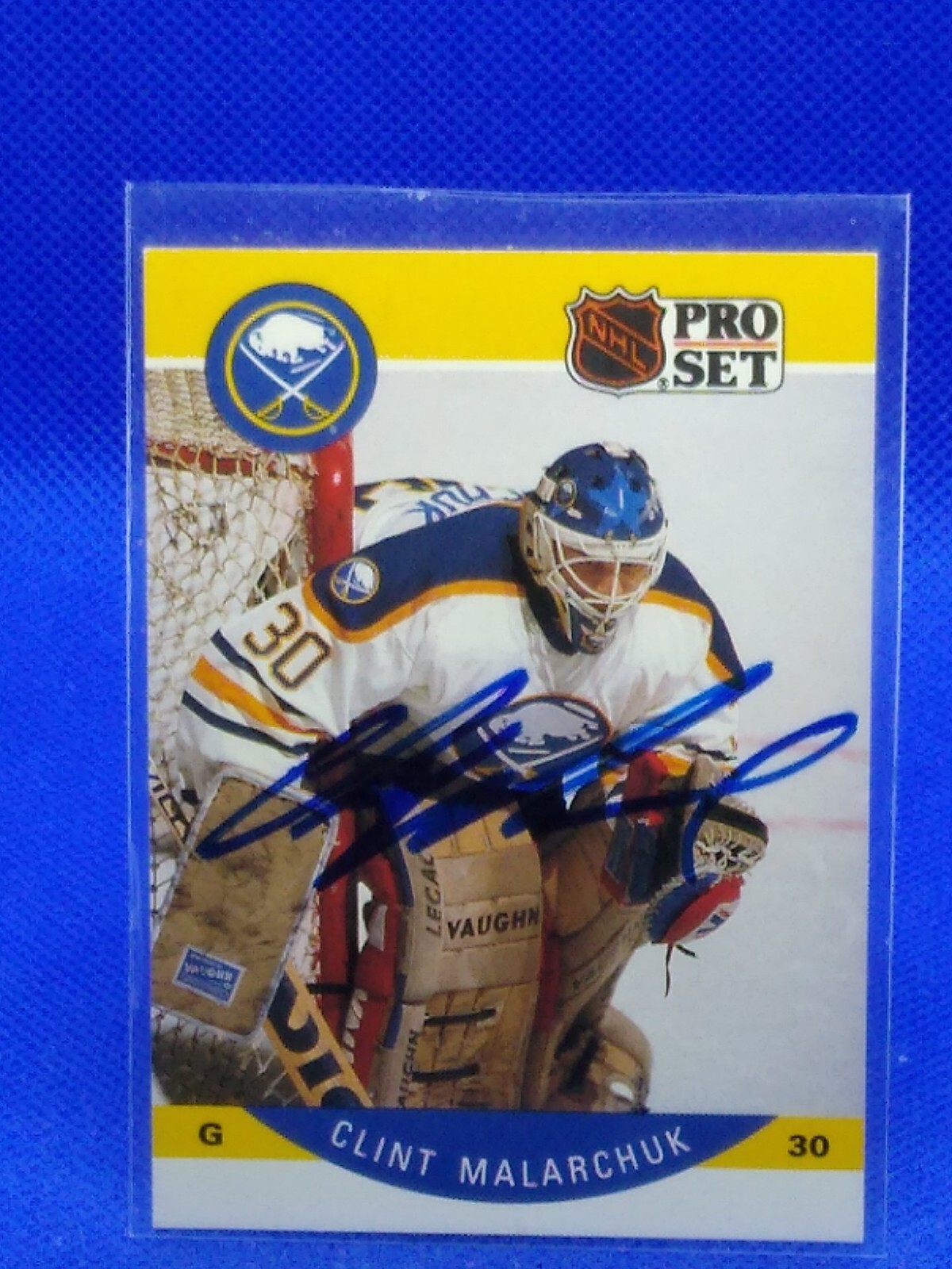Clint Malarchuk 1990-91 Pro Set #25 PERSONAL AUTOGRAPH Buffalo Sabres ...