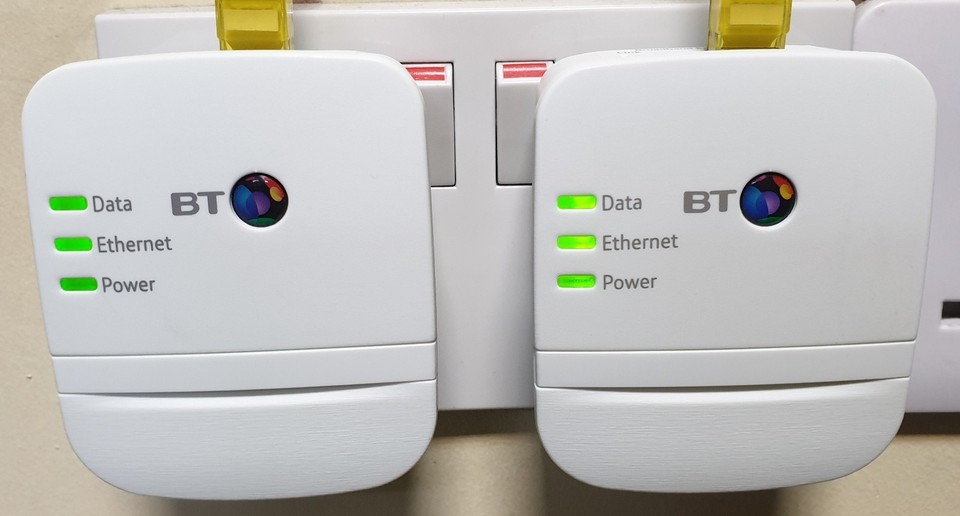 2 x BT Broadband Extender 600 AV600 Powerline Adapters Homeplugs ...