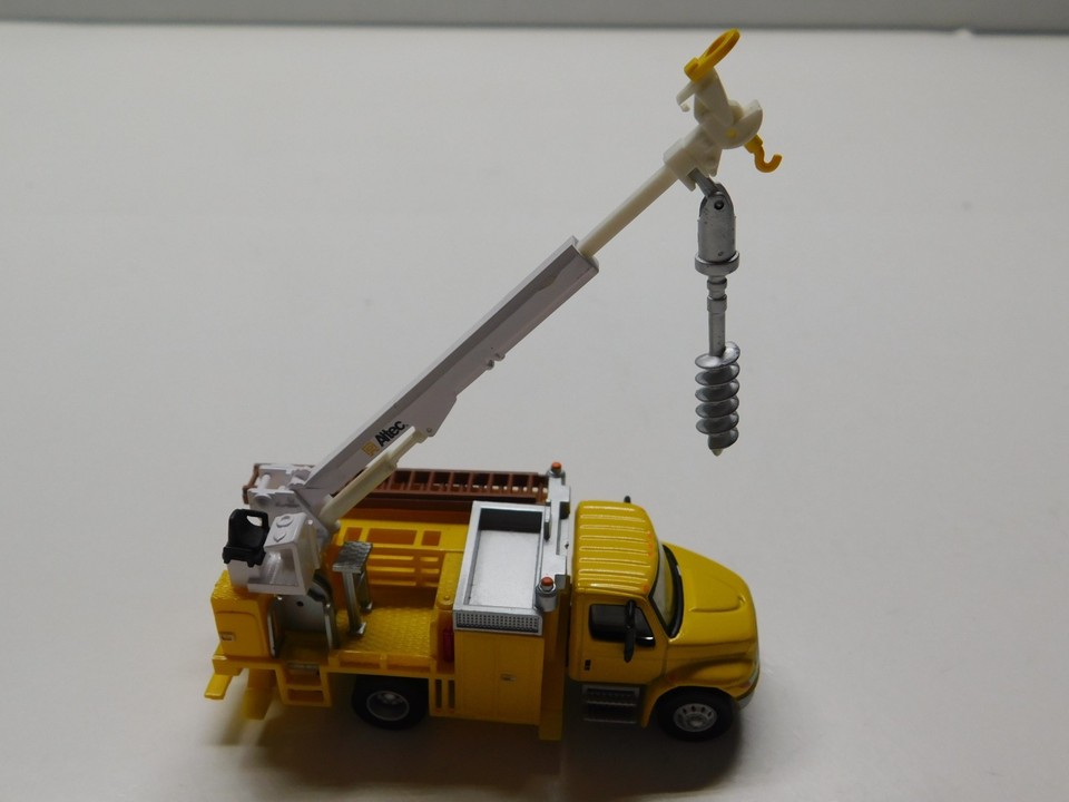 HO SCALE 1/87 INTERNATIONAL YELLOW ALTEC DRILLING TRUCK FOR MODEL TRAIN ...