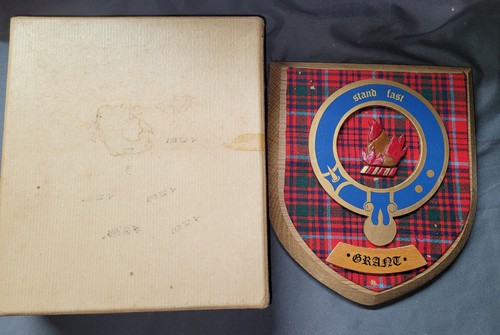 Vintage Scottish Wood Crest Wall Plaque Grant Scotland Coat of Arms ...
