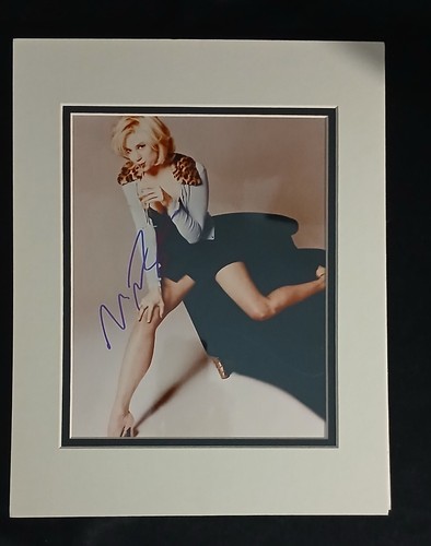 8x10 Autographed Matted Photo "Christina Applegate" with COA | eBay