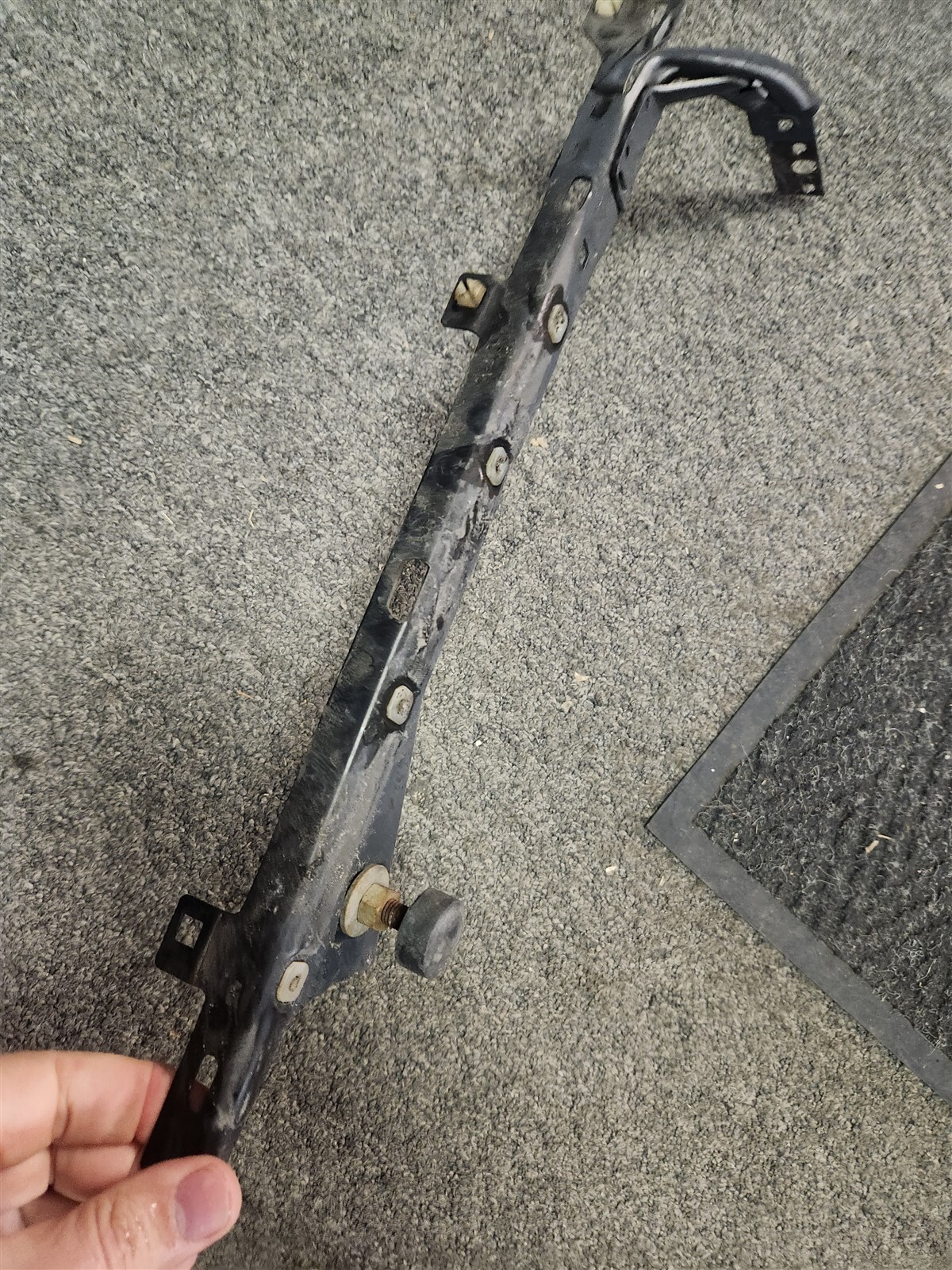 84-96 Corvette C4 Front Bumper Upper Retainer Marker Bracket LEFT ...