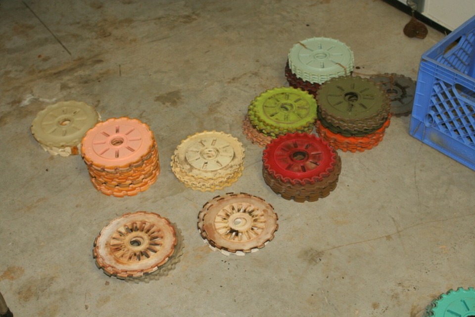 USED LUSTRAN INTERNATIONAL 16 AND 24 CELL PLANTER PLATES HAVE SEVERAL ...