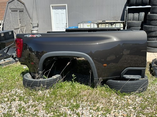 OEM Take Off Box for 2020-2023 Chevy Silverado 3500 HD Dually & GMC ...