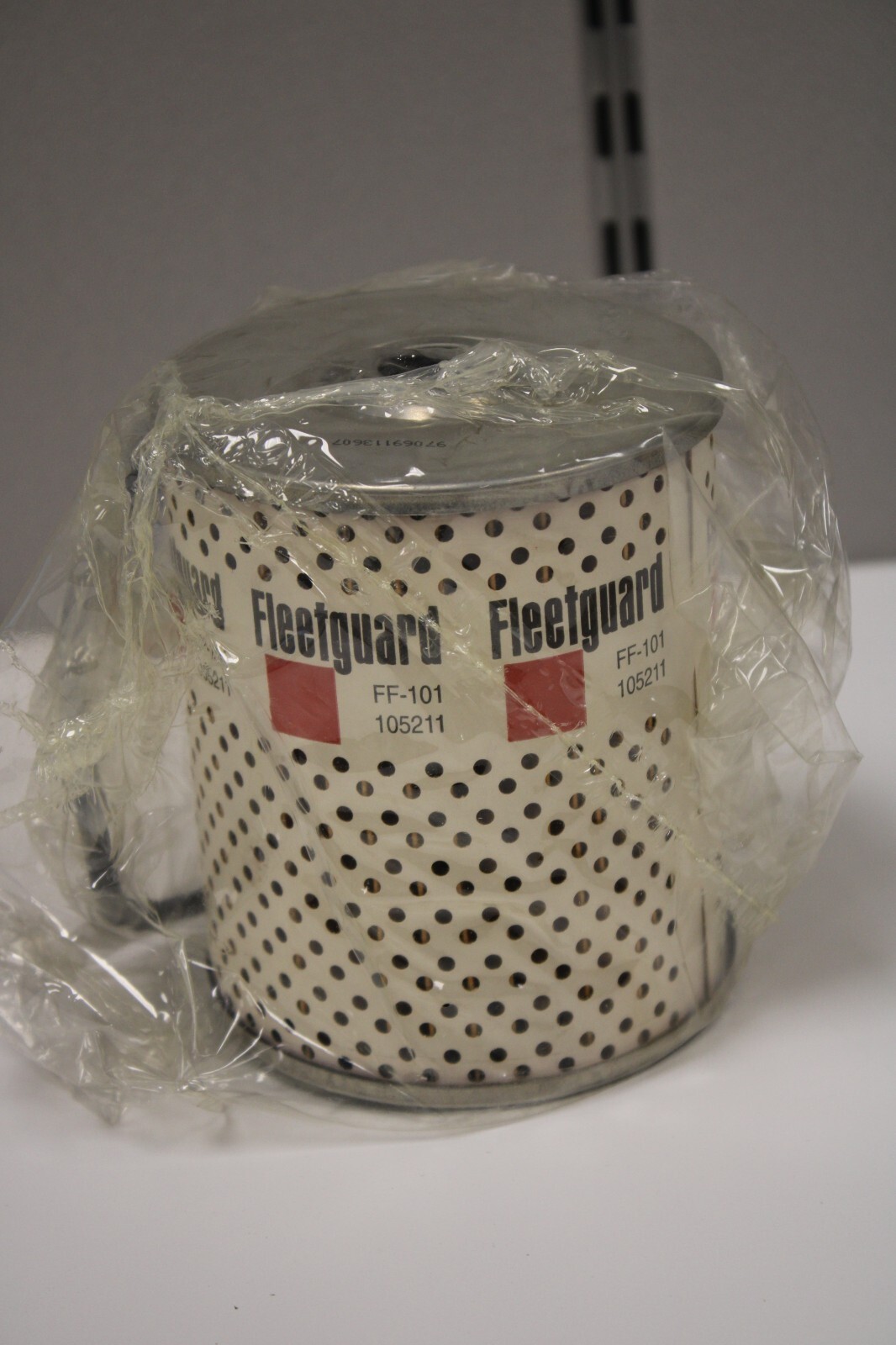 FLEETGUARD FF101 - Fuel filter cross reference