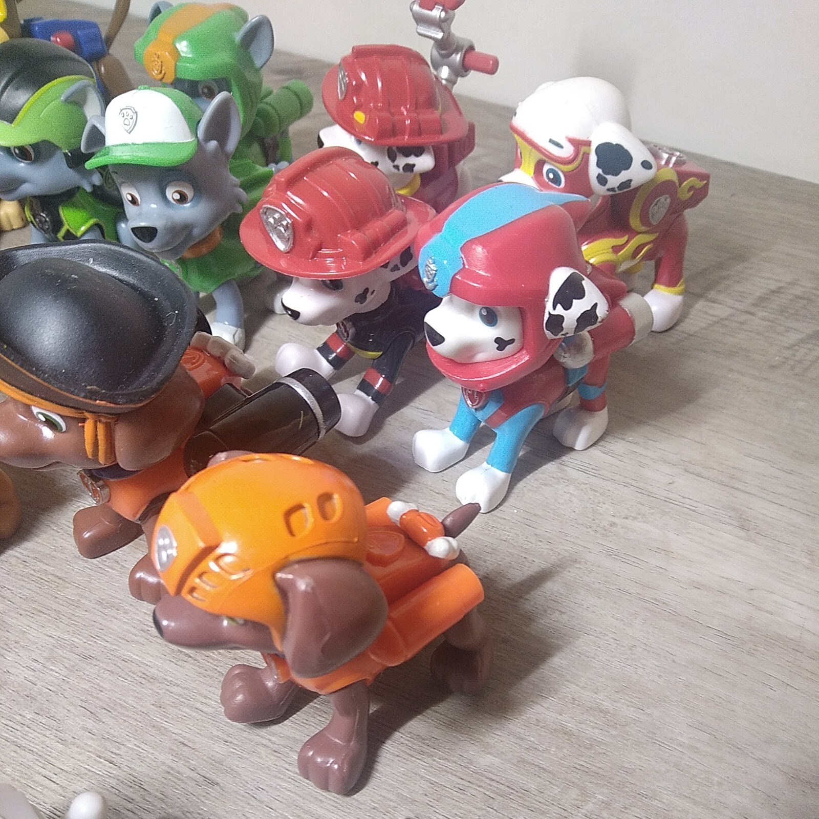 Paw Patrol Figures Huge Lot of 29 SML Spin Master Action Figure Toys ...