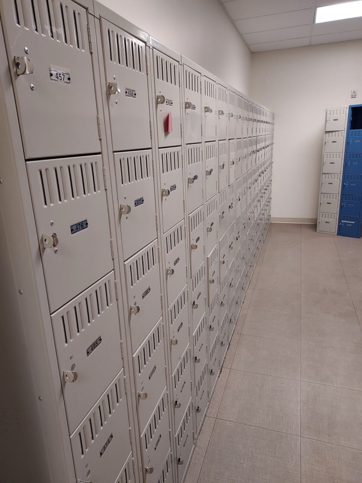 Employee Lockers Tower of 5- Excellent Condition | eBay