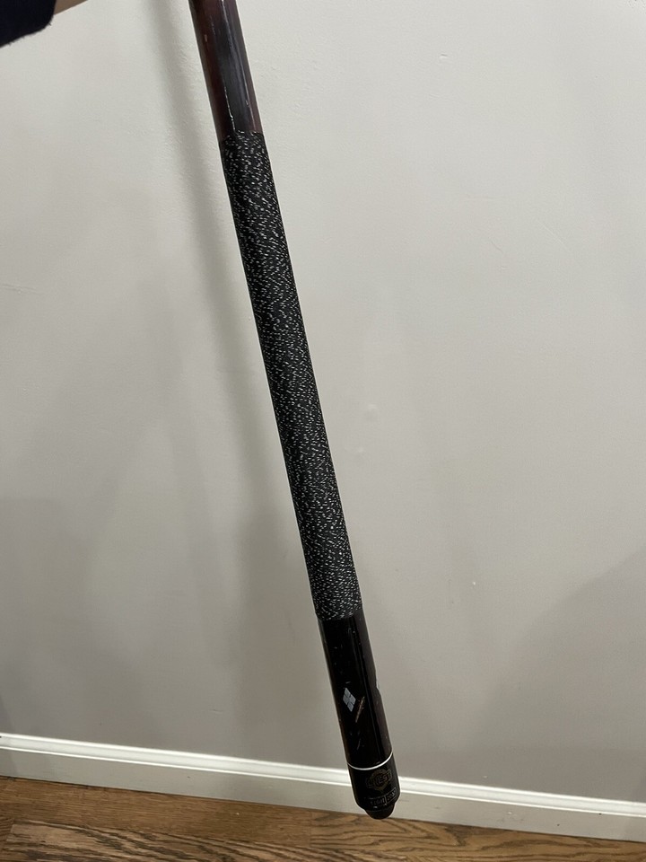 Crest 20 oz Two Piece Pool Cue NL | eBay