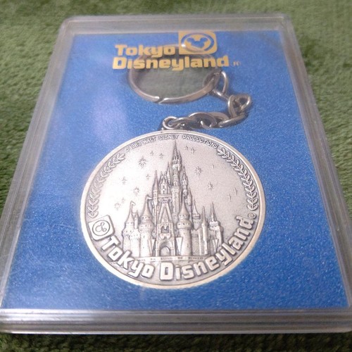 Tokyo Disneyland 1983 Cinderella Castle Keychain Japan | eBay