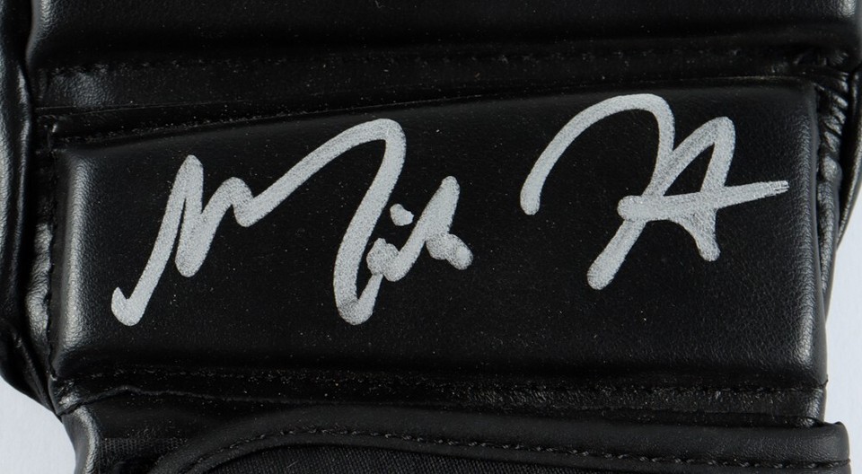Miesha Tate Signed UFC Boxing Glove (PA) | eBay