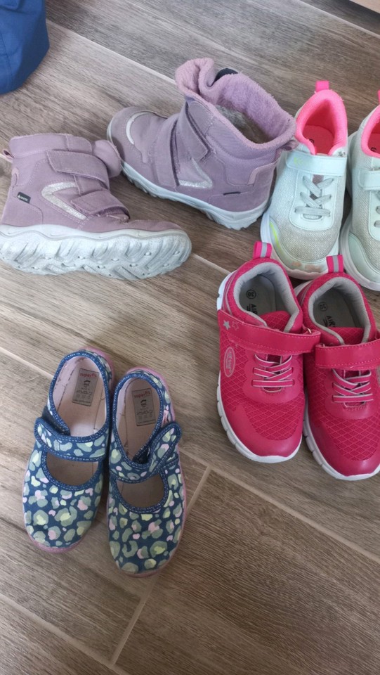 Mädchen Schuhpaket, Superfit Winterstiefel,Hausschuhe Gr29 Sneaker Gr ...