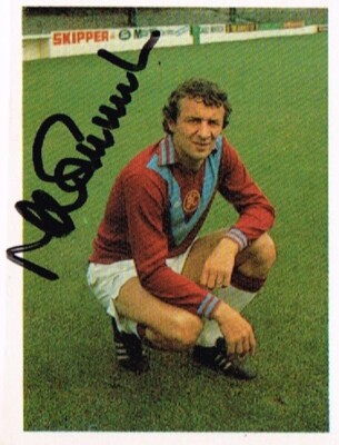 MIKE SUMMERBEE SIGNED FOOTBALL 73 CARD 2.5 X 3.5 INCH BURNLEY 1975-1976 ...