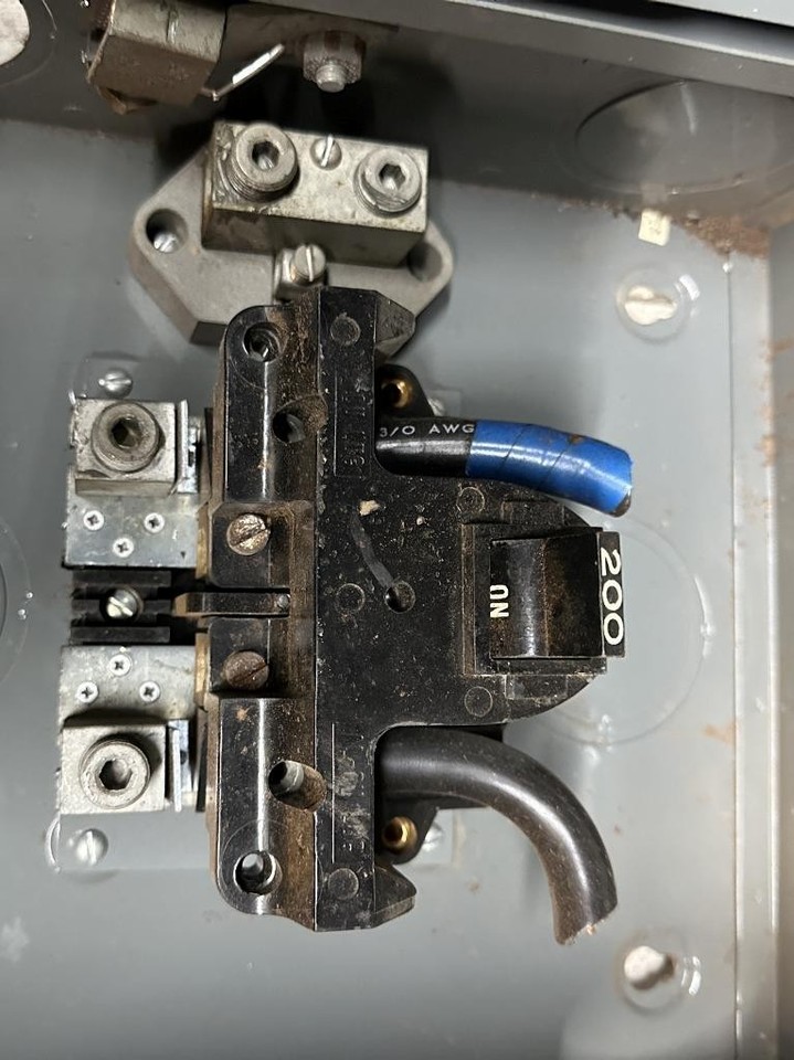 Federal Pacific Electric 10200 Circuit Breaker Enclosure w/ Breaker ...