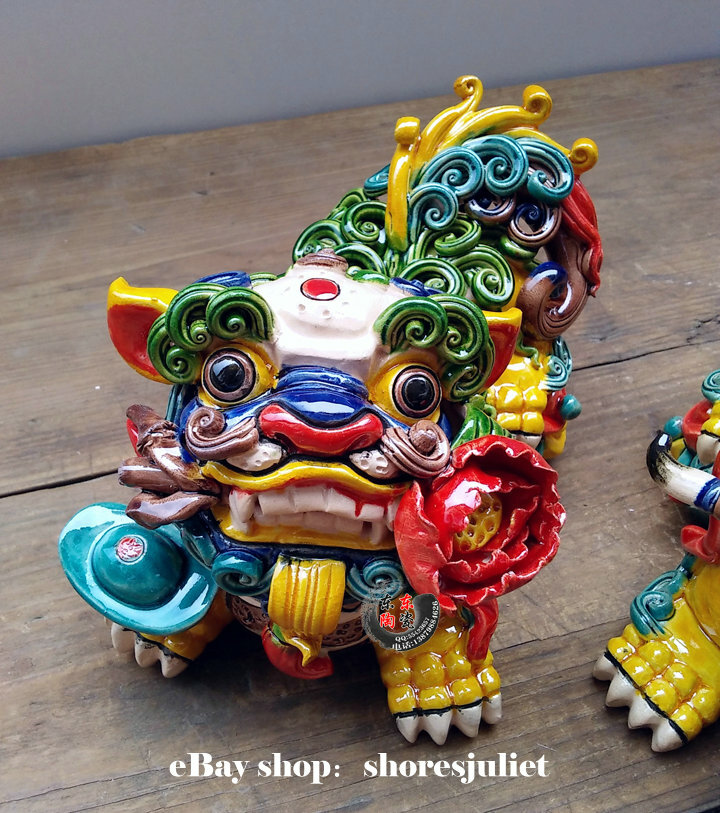 China pottery Wucai porcelain Coin Evil Guardian Lion Foo Fu Dog Pair ...