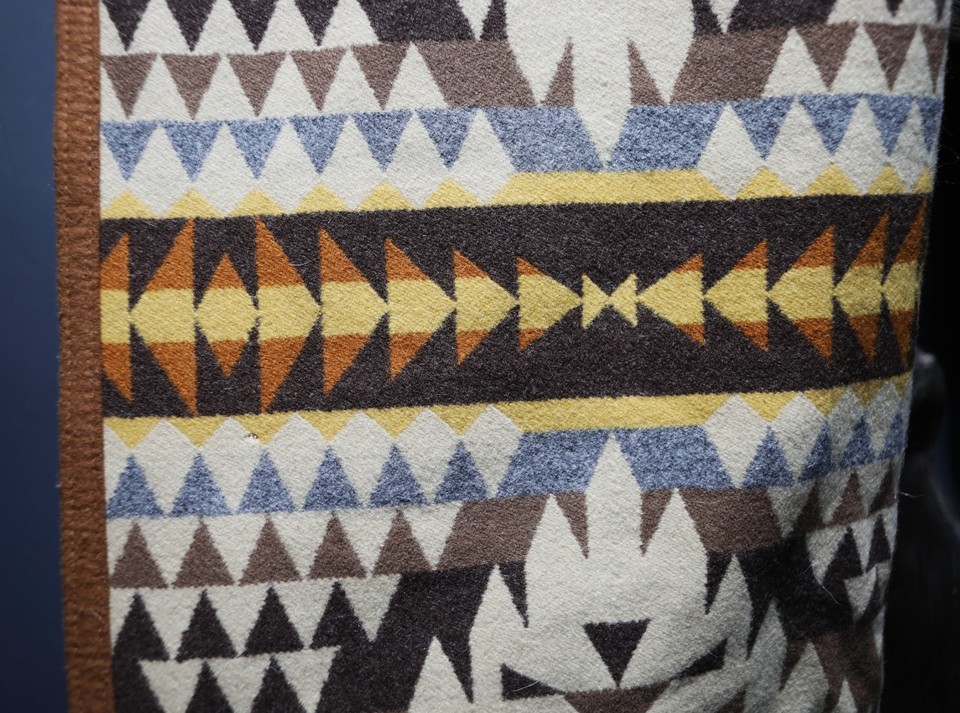 Pendleton Beaver State Wool Blanket Robes Shawls 64x80" Diamond Desert ...