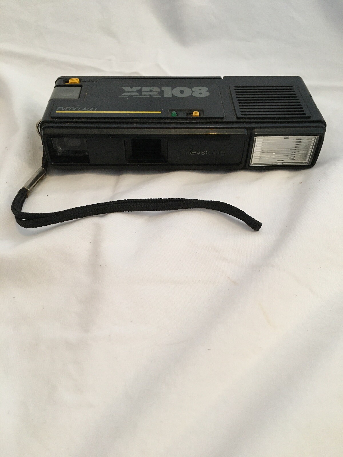 VINTAGE KEYSTONE CAMERA EVERFLASH XR108 - 110 FILM W/FLASH AND STRAP ...