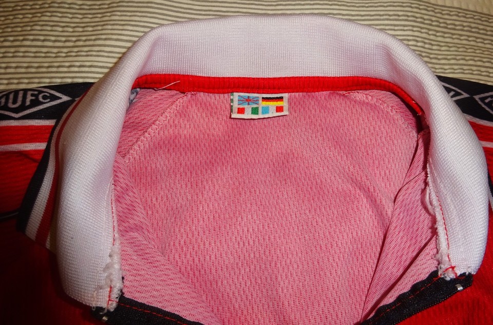 Manchester United football shirt large mens | eBay UK