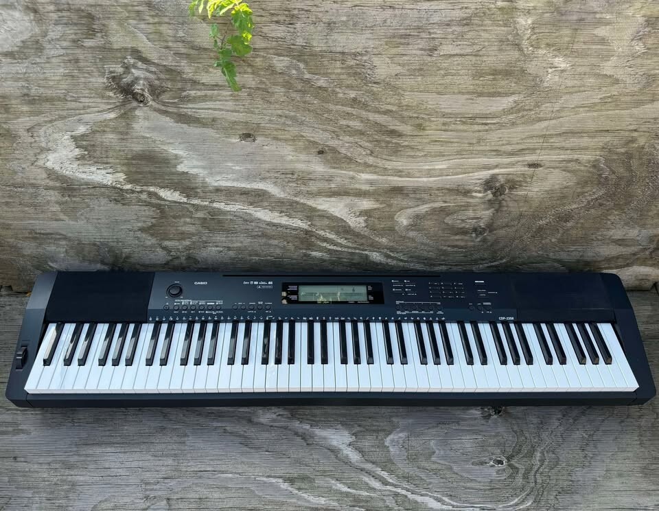 Casio CDP-235R Piano Electronic Keyboard 88 -keys | eBay