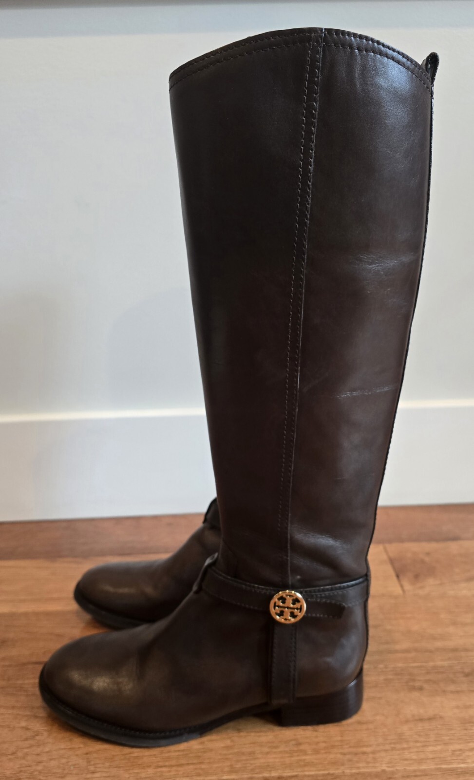 Tory Burch Women’s Donovan Brown Leather Tall Equestr… - Gem