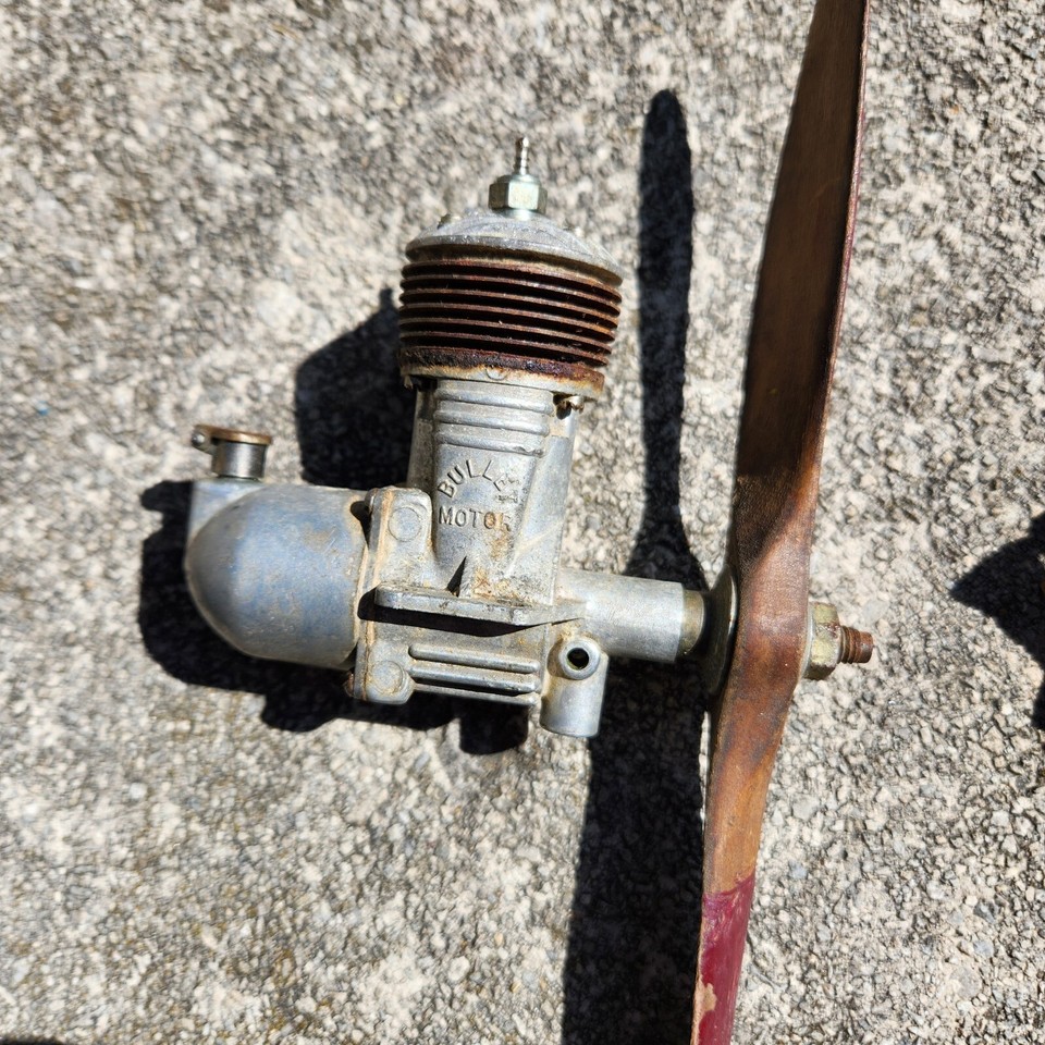 Three Vintage 1940s 1950s Model Airplane Engines, Stallion, McCoy ...