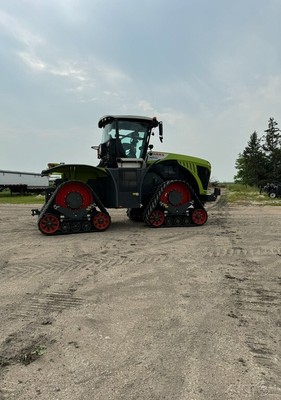 2020 Claas Xerion 5000 Quad Track Tractor 535HP Fully Loaded Cab Front ...