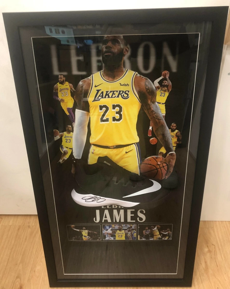 Lebron James Gang Sign