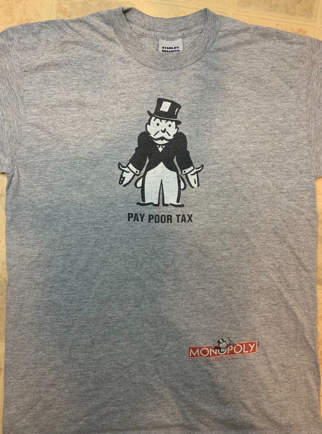 VINTAGE STANLEY DESANTIS MONOPOLY PAY POOR TAX DISTR… - Gem