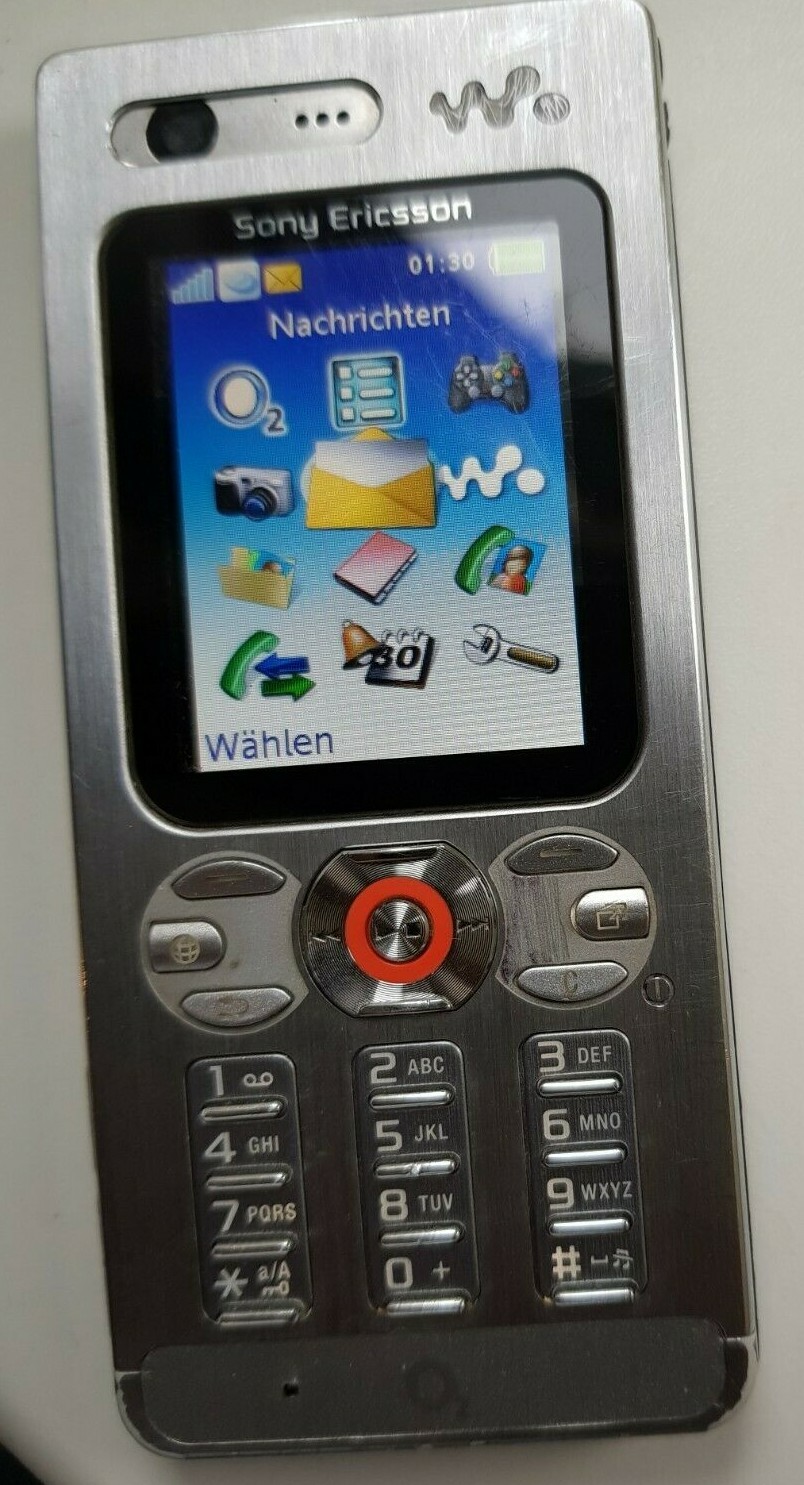 Sony Ericsson Walkman W880i - Silver (O2 Simlock) Handy 7311270090886 ...