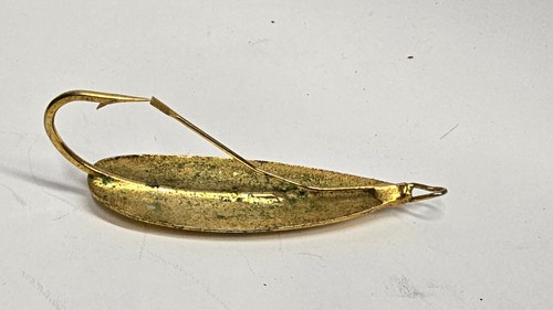 Vintage Johnson Silver Minnow Gold Tone Weedless Fishing Spoon Lure | eBay