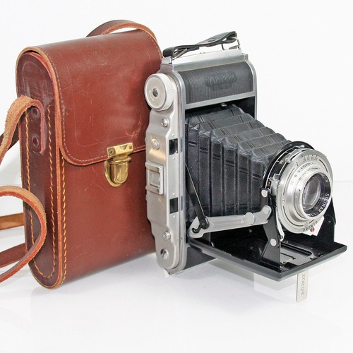 BRAUN NORCA VINTAGE 1950's FOLDING BELLOWS 120 FILM CAMERA & LEATHER ...