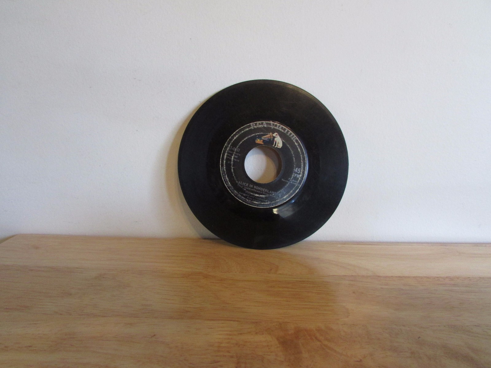 NEIL SEDAKA Alice in Wonderland / Circulate 45RPM RCA 47-8137 Vinyl ...