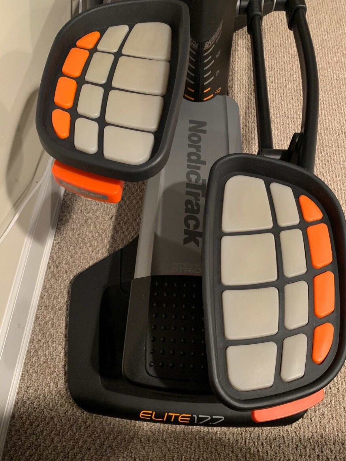 Nordic Track Elite 17.7 Front Drive Elliptical Trainer (Slightly used ...