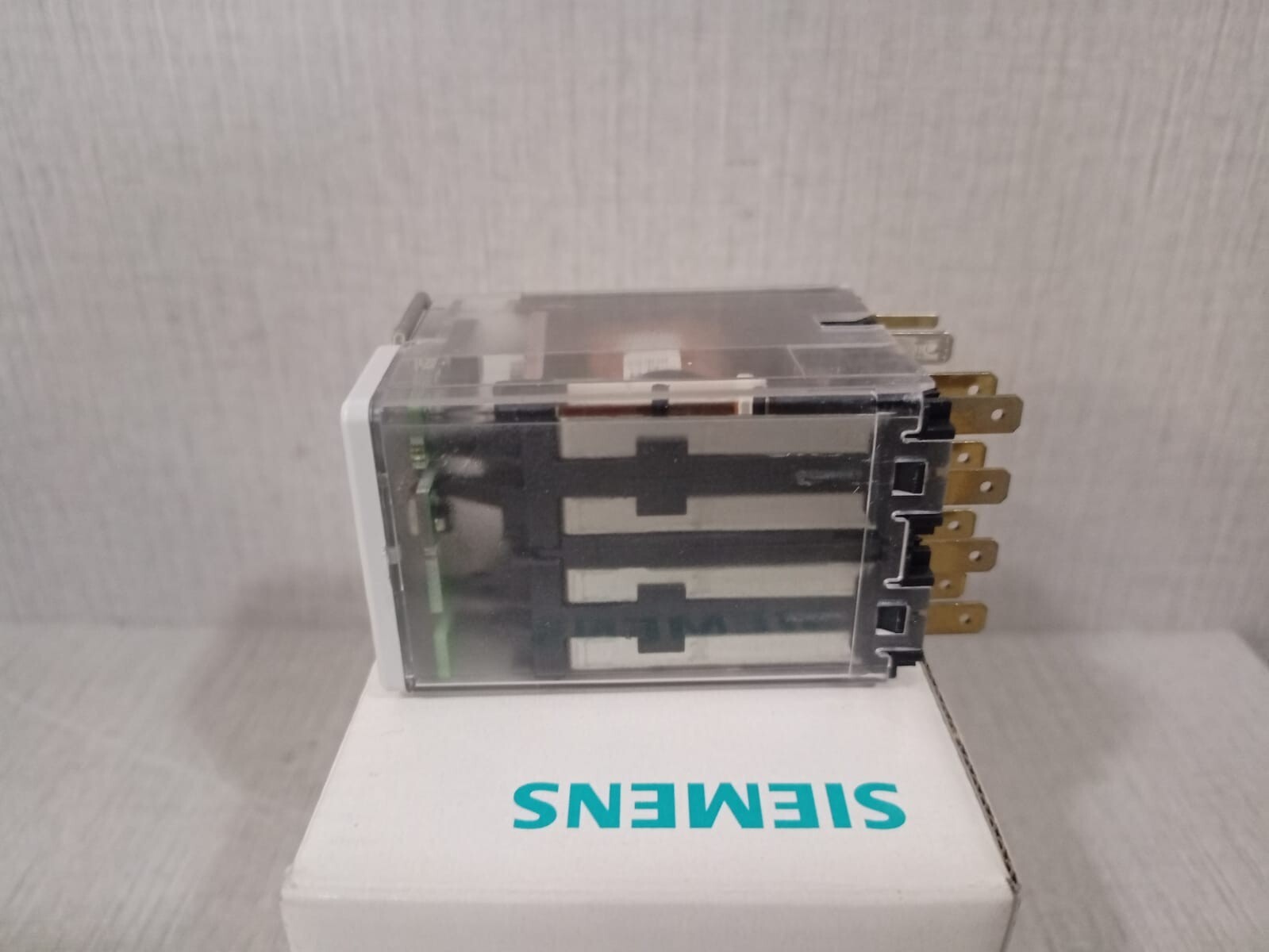 SIEMENS 7PA2742-0AA00-0 TRIP FAST RELAY 4 220 VDC | eBay