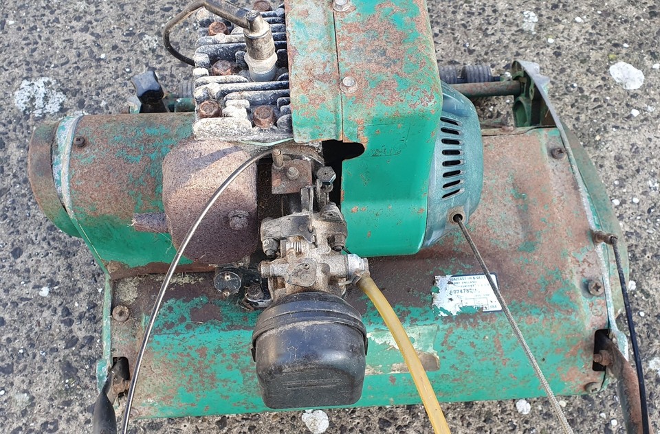 Qualcast classic 43s 17" mower - 2 examples for parts or repair. Sold ...