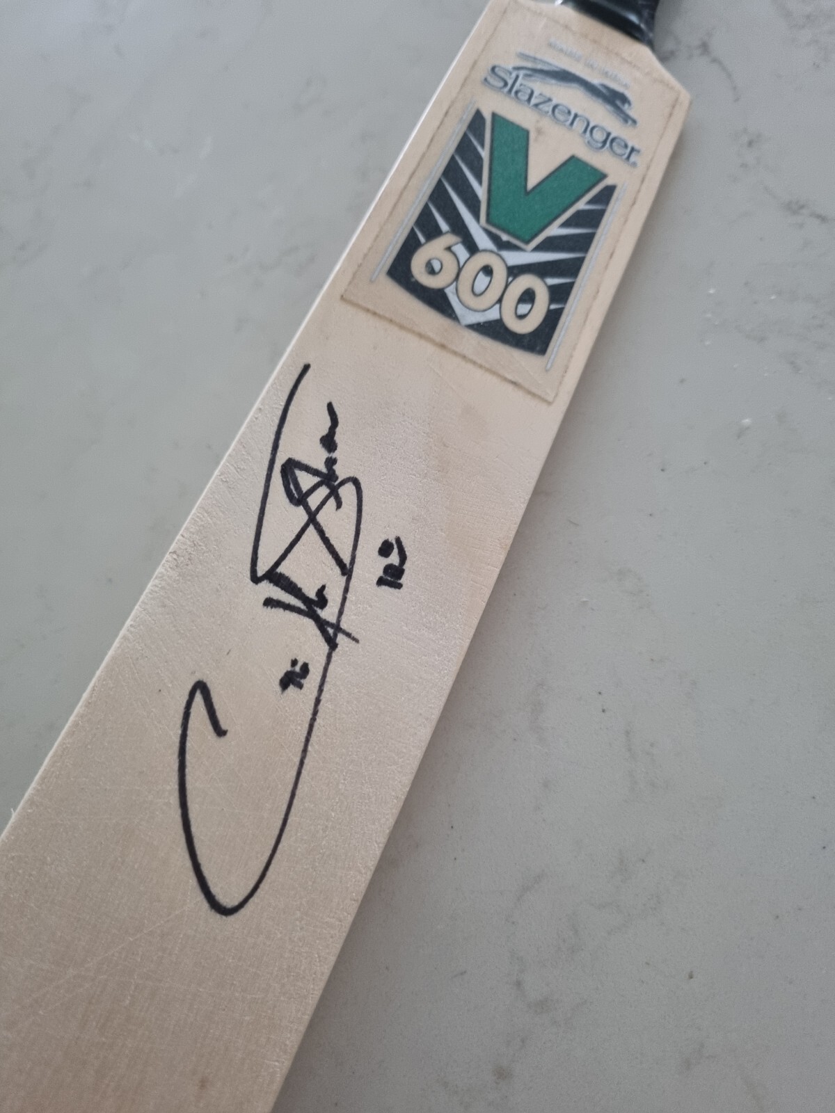 PRITHVI SHAW CRICKET SIGNED IN PERSON MINI CRICKET BAT "BUY GENUINE ...