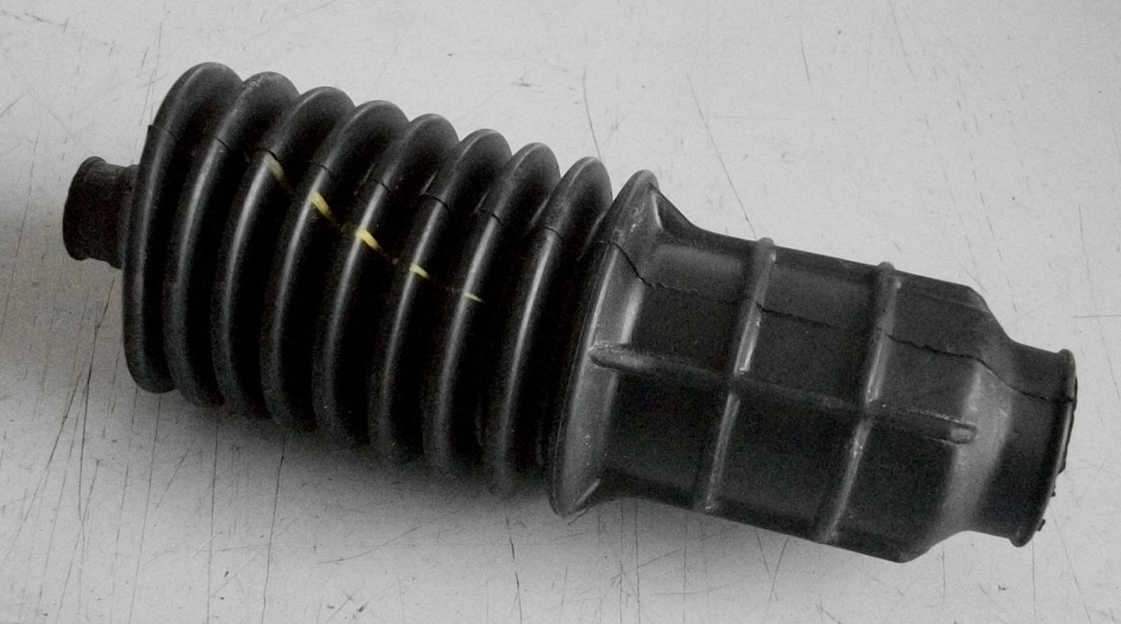 Fiat X19 X1/9 128 127 steering rack boot passenger side 4371156 / ...