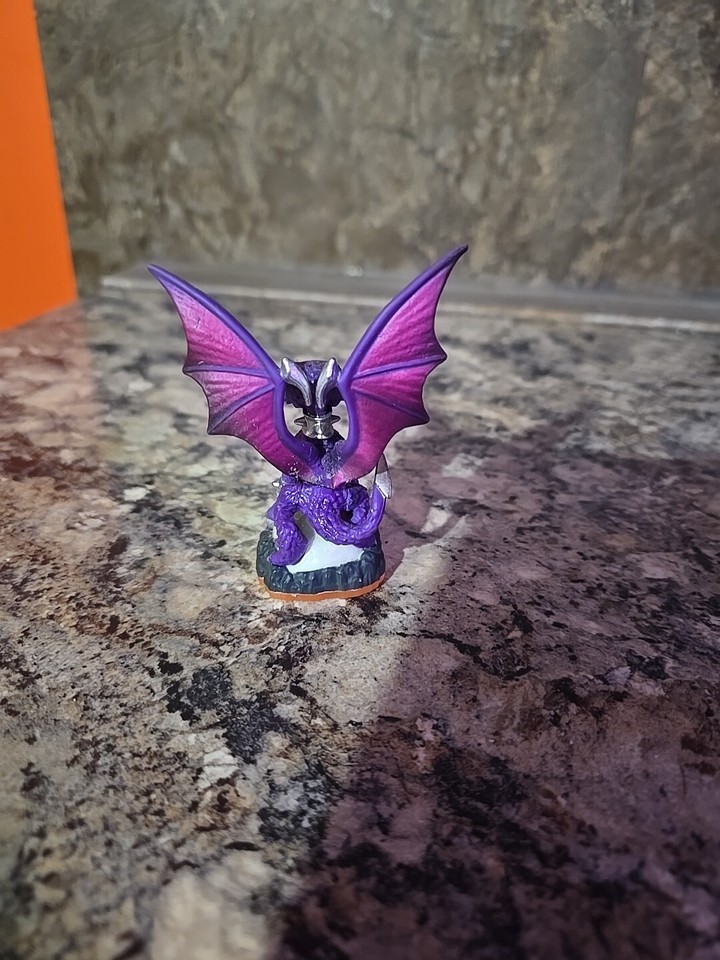 Skylanders Giants Cynder Series 2 Figure Character 85000888 | eBay