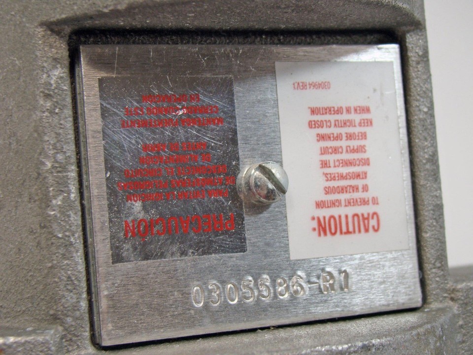 Crouse Hinds SFA6 2" Slip Fit Adapter For Lighting No Fasteners NOS | eBay