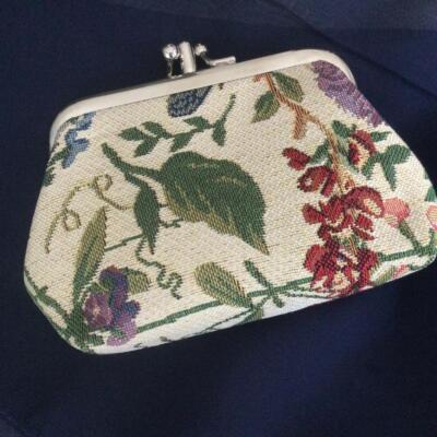 COIN PURSE FLOWER DESIGN DOUBLE SECTION TAPESTRY COIN PURSE SNAP ...