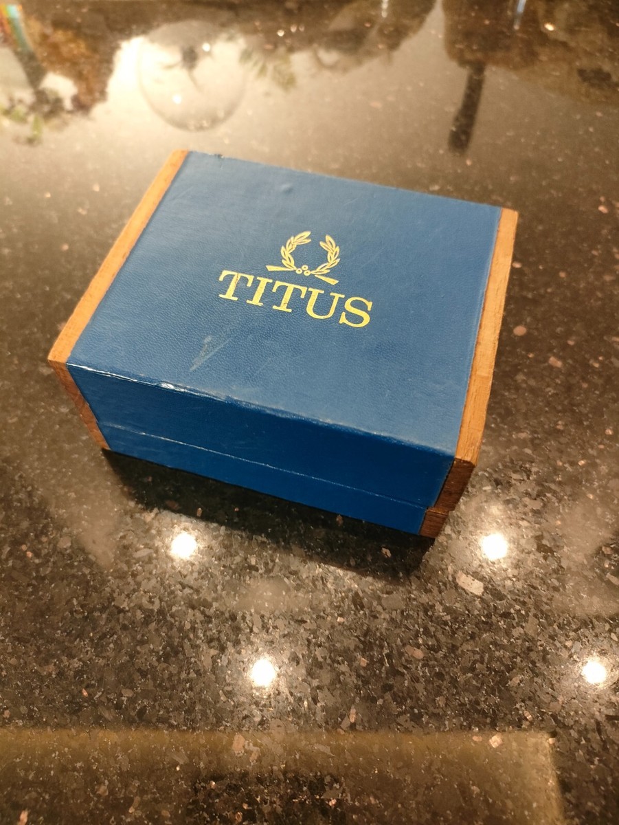 Titus Watch Logo