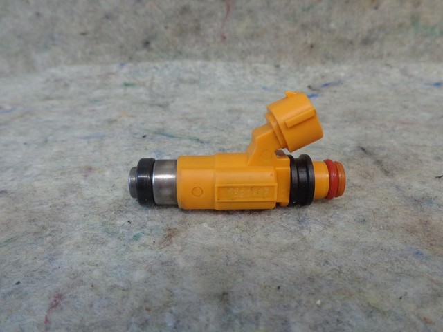 Yamaha OUTBOARD F150 Fuel Injector ASSY 63p-13761-00-00 Bin31 for sale ...