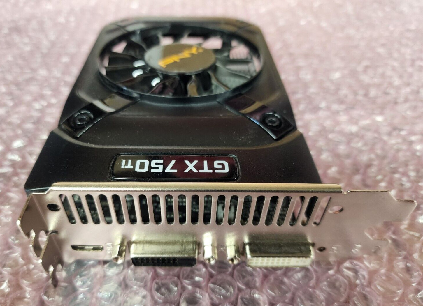 PNY Nvidia Geforce Video Card GTX 750 Ti 2GB GDDR5 PCI Express x16 3.0 GPU