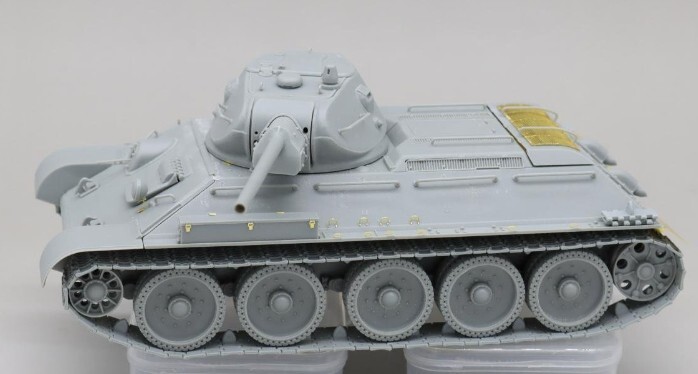 Dragon 1/35 6479 T-34/76 No.112 Factory "Krasnoe Sormovo" Late ...