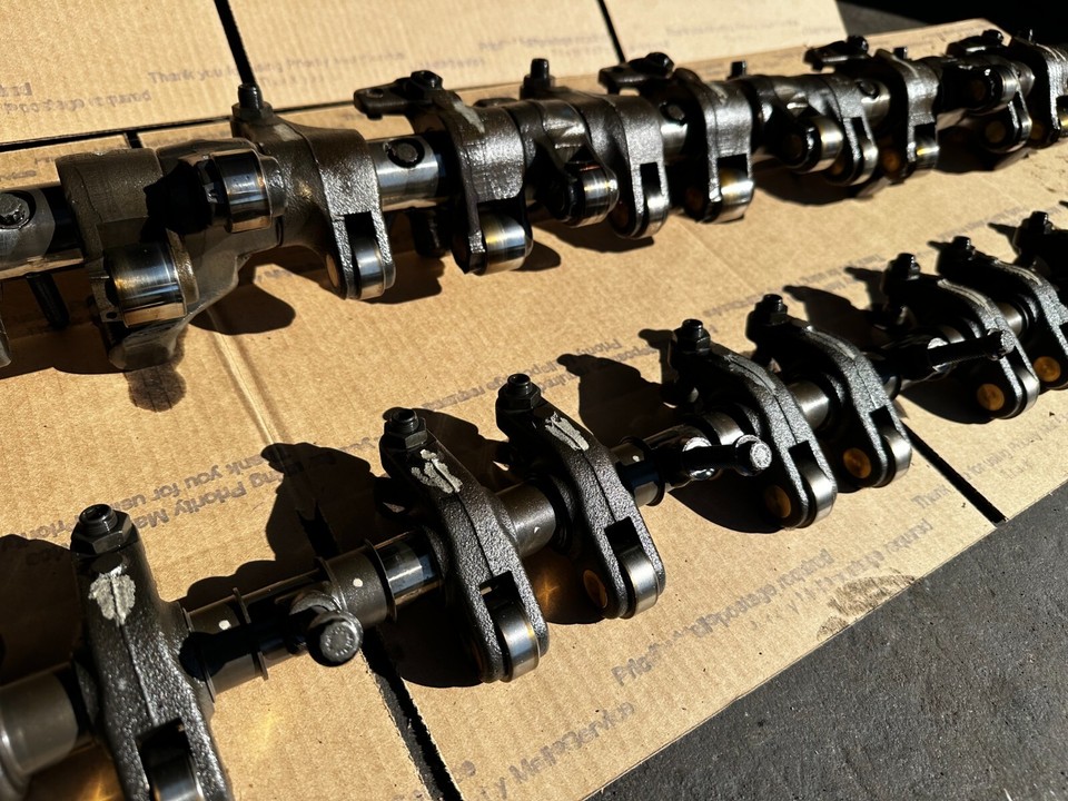 Detroit Diesel DD15 Engine Complete Rocker Arms Assembly A4720501334 ...