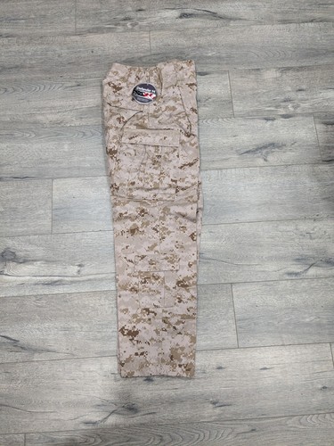 USMC FROG Combat Uniform Ensemble Pants Trouser Desert MARPAT Short ...